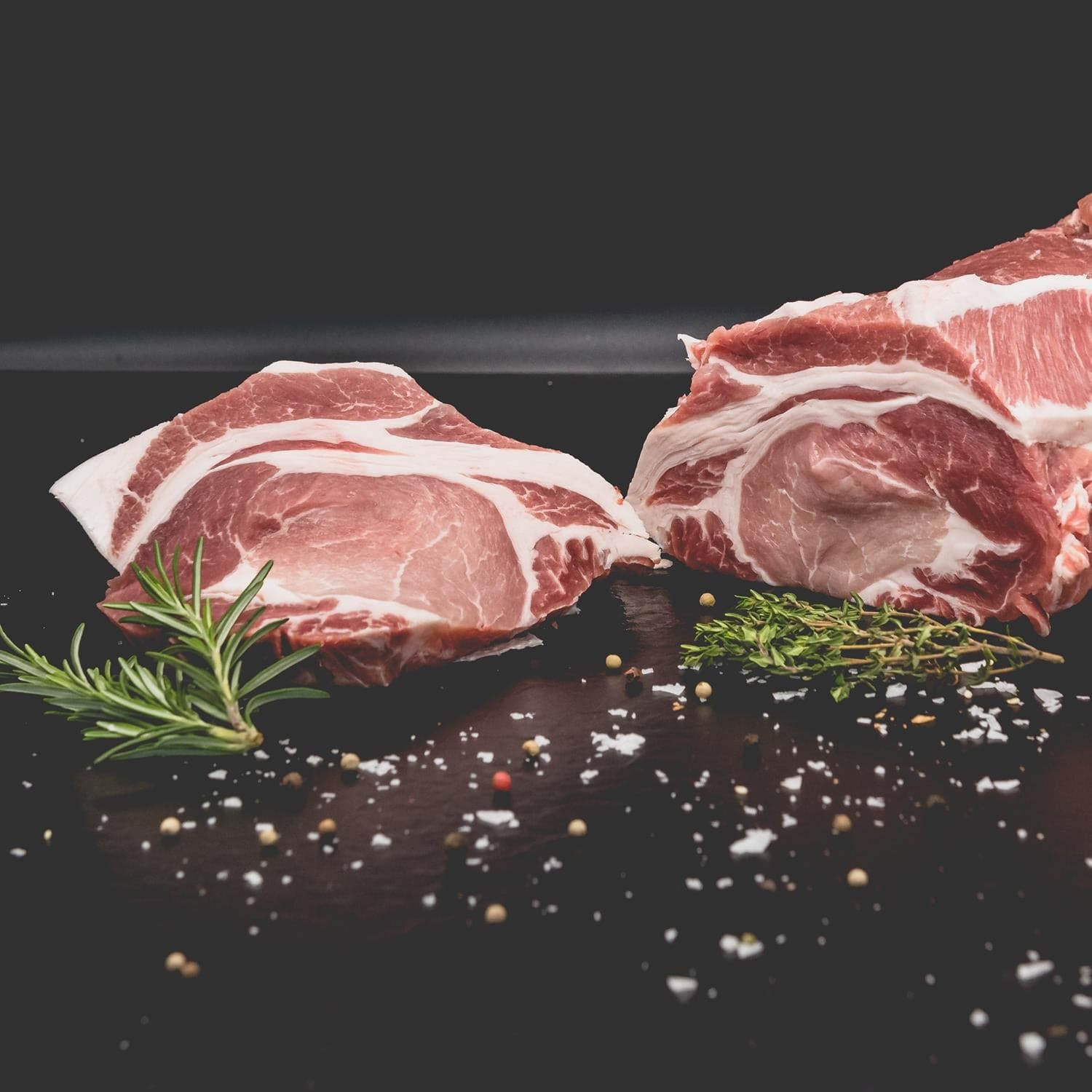 Buy pork neck from noble pigs | Metzgerei Freyberger